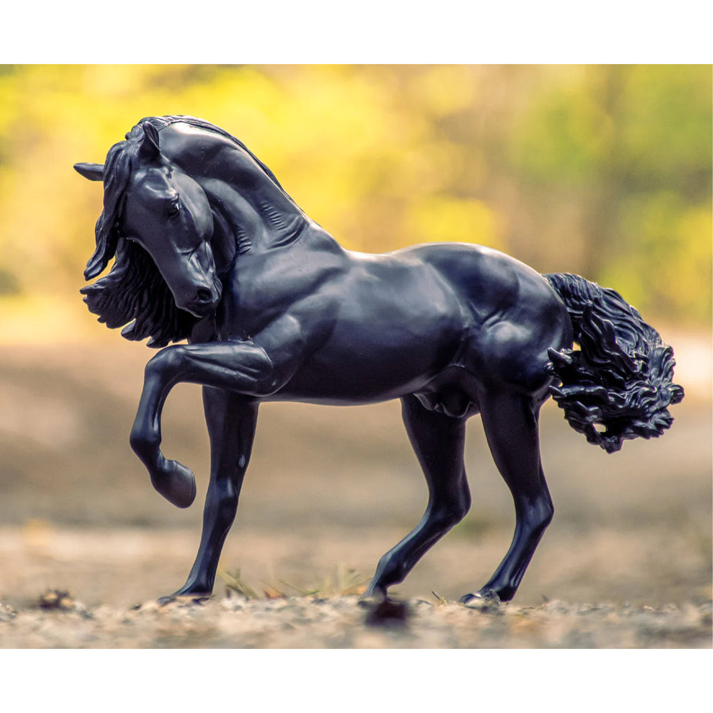 Breyer Traditional Sjoerd - Friesian – Breyer Horses Australia