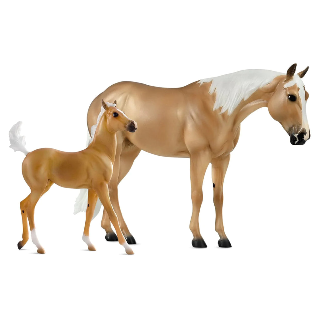 Breyer Traditional Ebony Shines and Charlize – Breyer Horses Australia